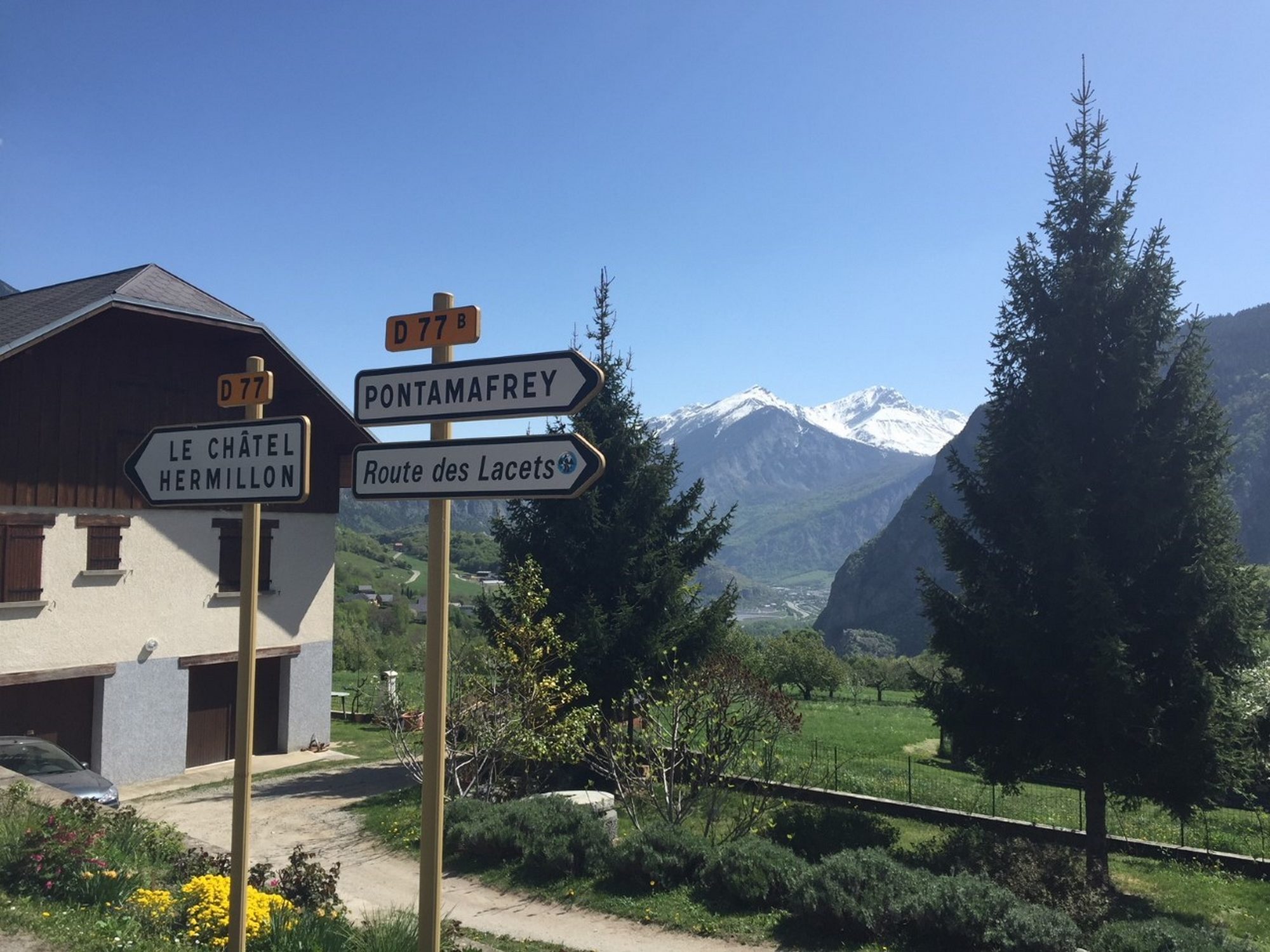 Les Lacets de Montvernier